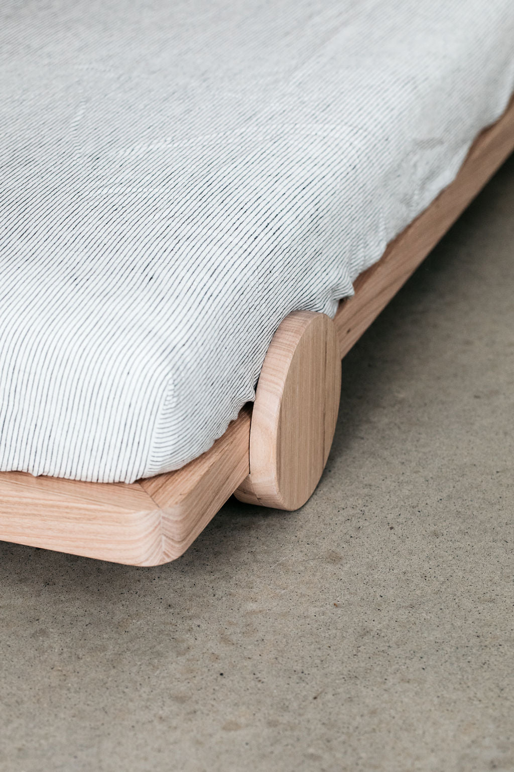 The Austin Bed